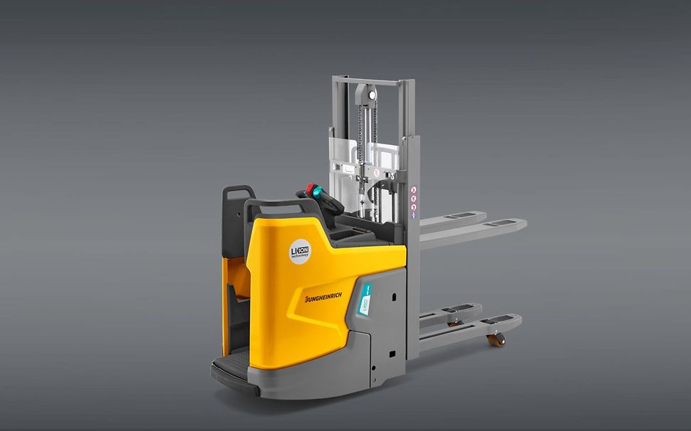 Electric pallet stacker ERC / ERD