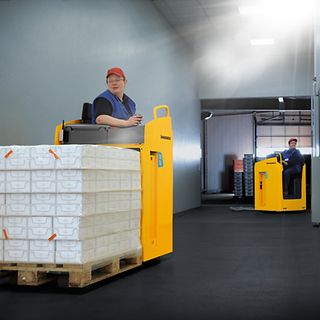 ESE 220-320 Electric Pallet Truck | Jungheinrich South Africa