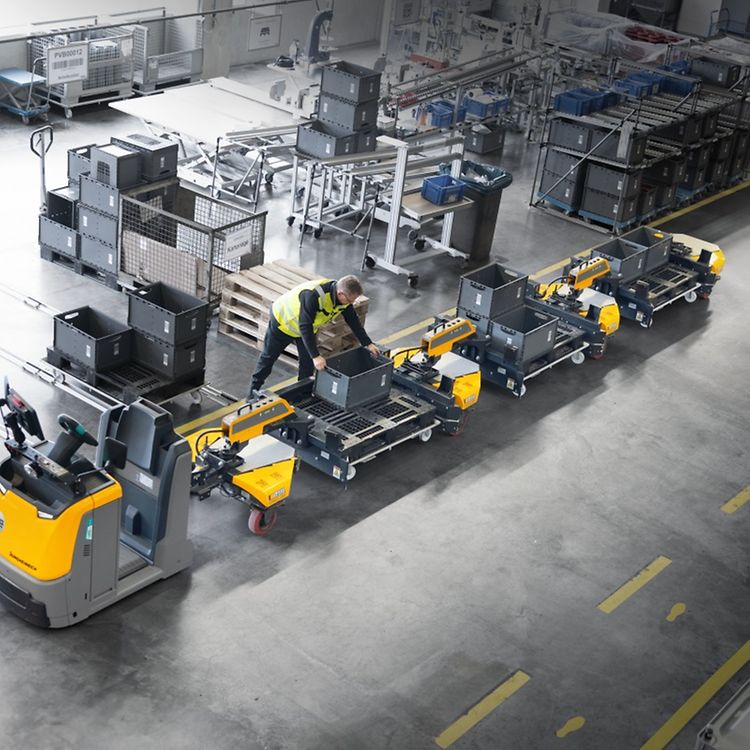 Buy Tugger Train Trailers | Jungheinrich