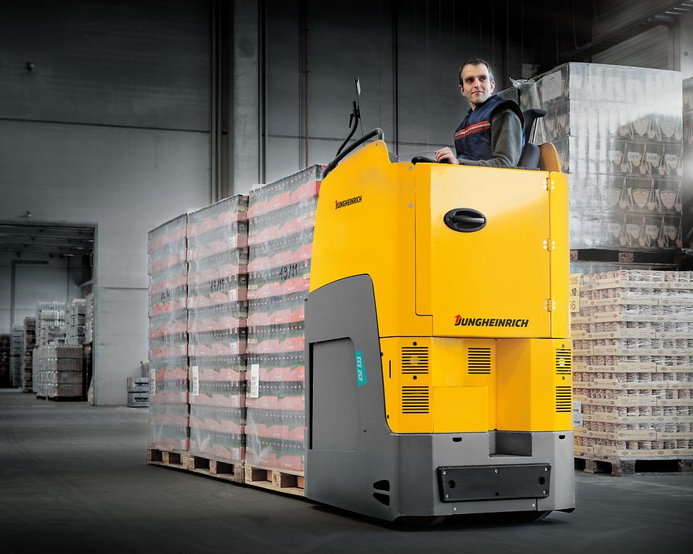 ESE electric stand-on and sideways seated stacker | Jungheinrich