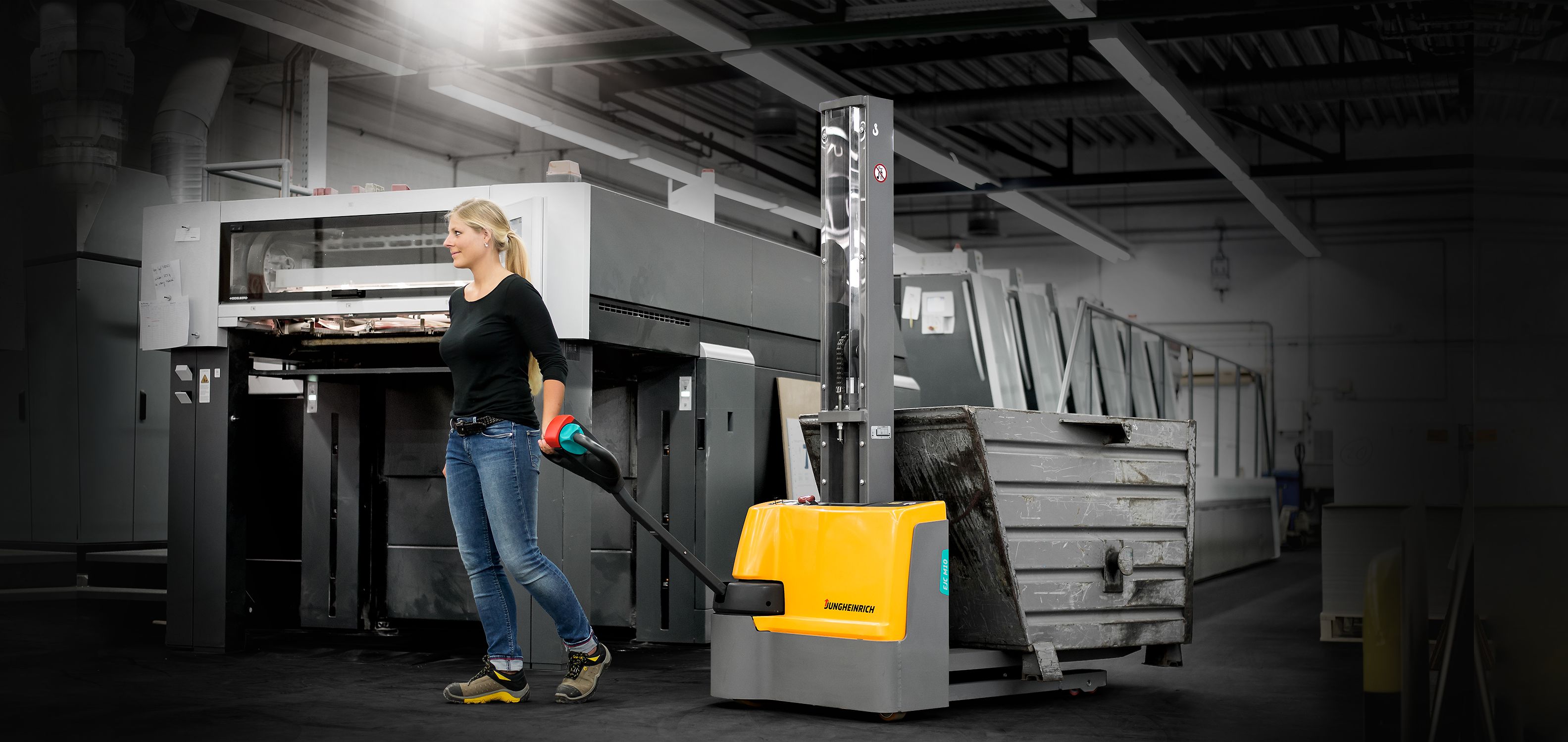 EJC M/EMC electric pedestrian controlled truck | Jungheinrich