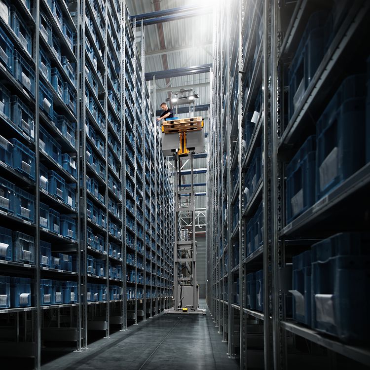 High-level order pickers | Jungheinrich