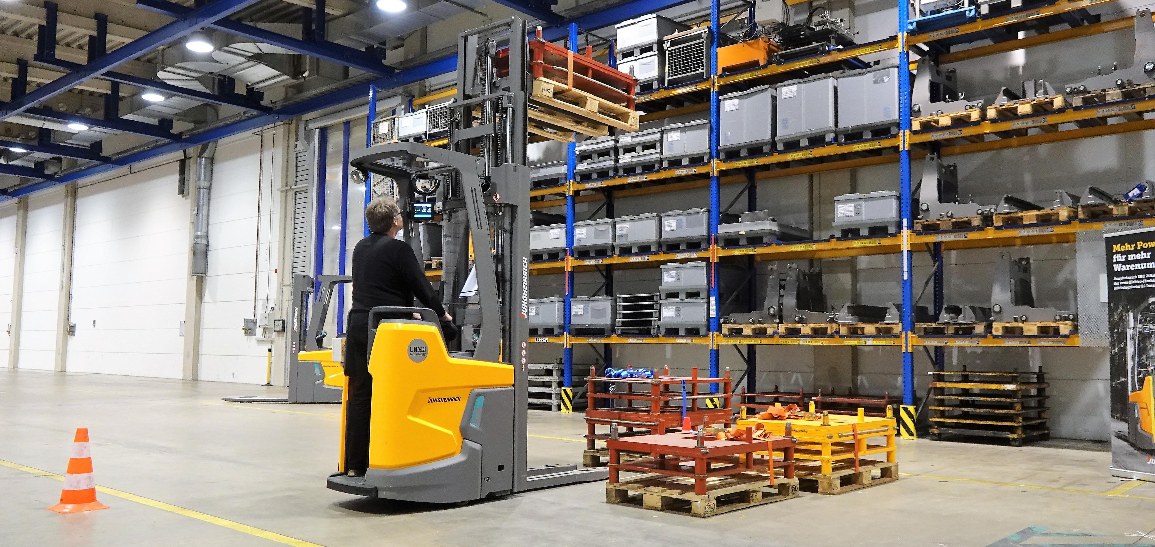 ERC 216zi praktijktest | Jungheinrich