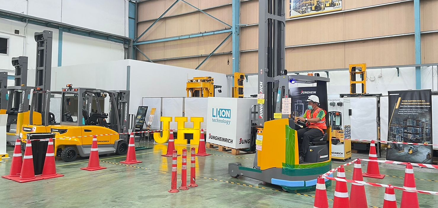 Jungheinrich Mini Demo “The Power of Efficiency.”- Headoffice