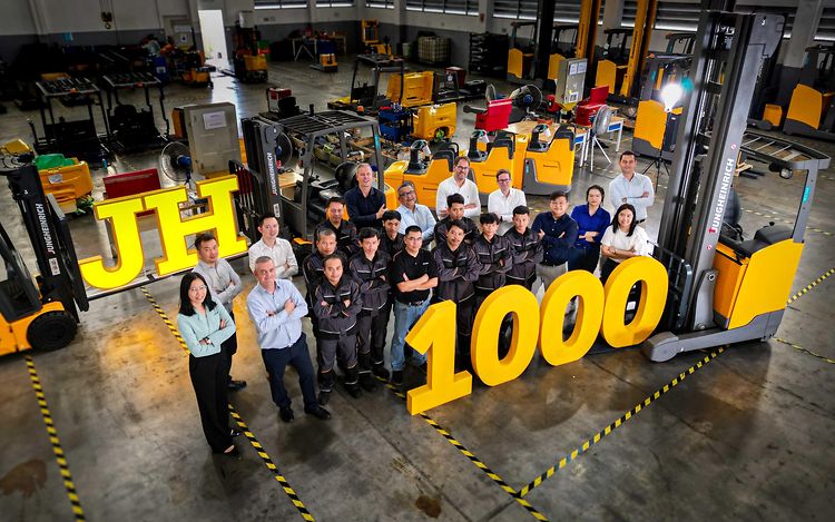 Celebrating 1,000 Jungstars in APAC Refurbishment Centre Thailand