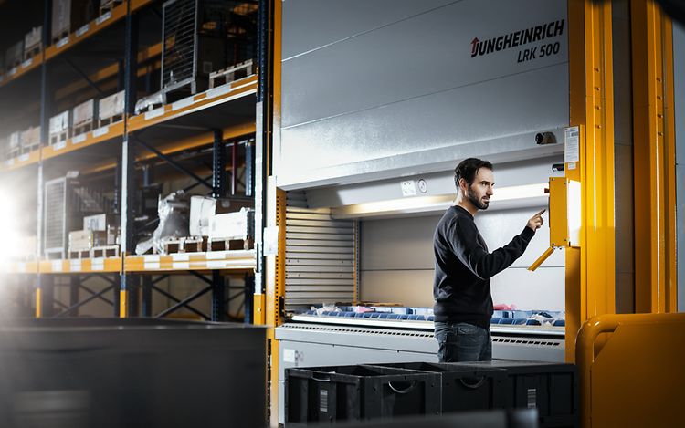 Warehouse Racking Systems from Jungheinrich