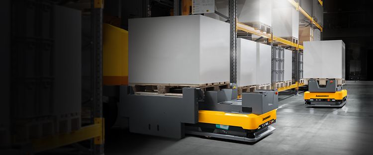 Underload Transport Autonomous Mobile Robots from Jungheinrich
