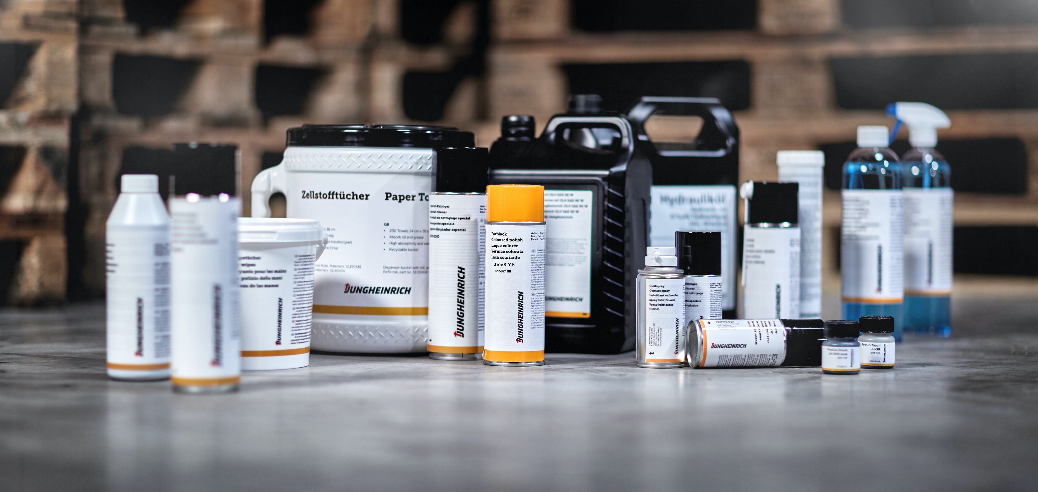 Hydraulic oil for forklift and industrial trucks | Jungheinrich.