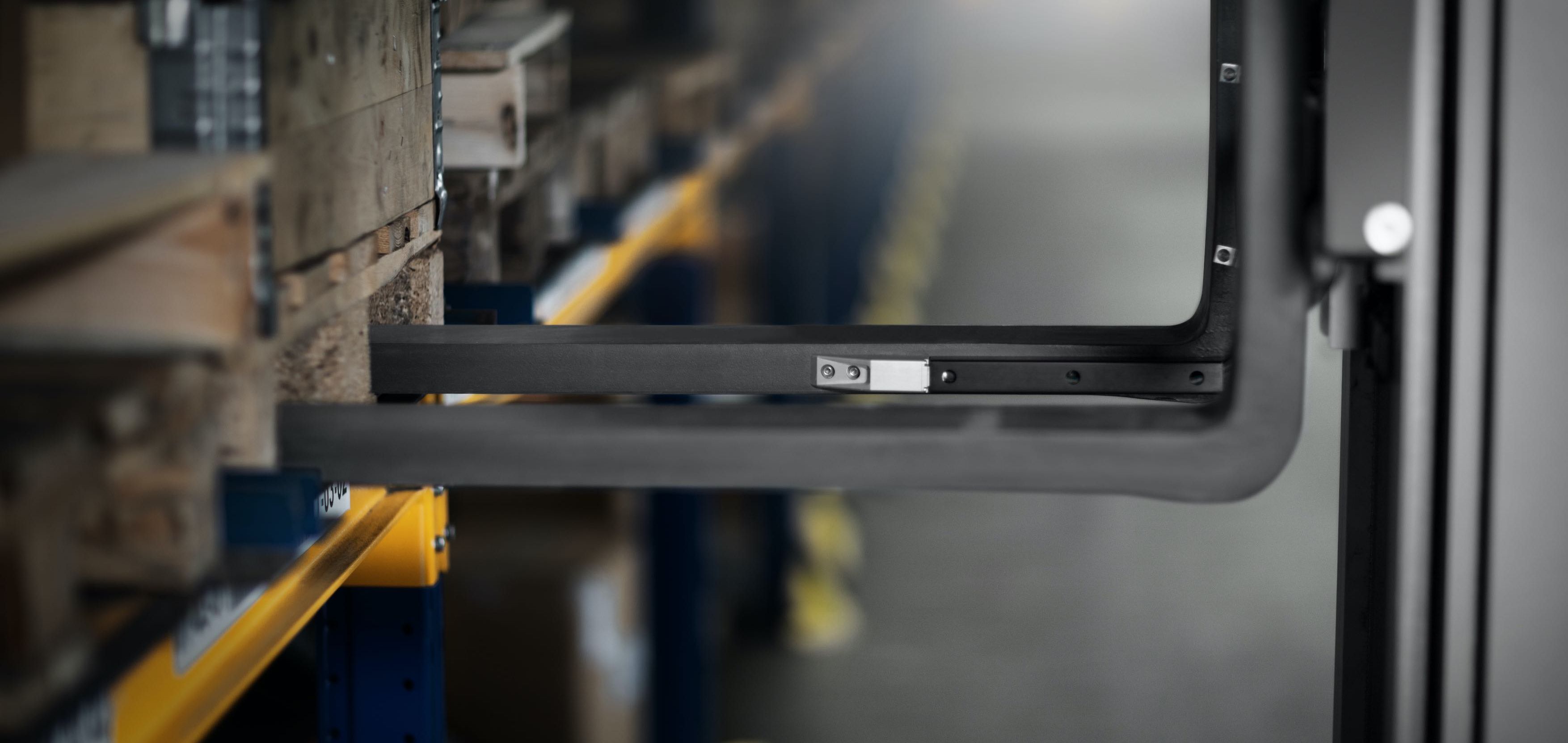 Stacker forks for industrial trucks| Jungheinrich.