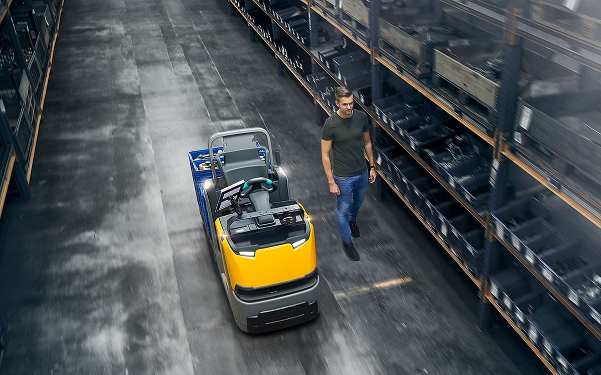 easyPILOT Follow: Faster order picking with the new semi-automatic ...