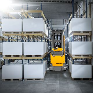 Mobile Robots | Jungheinrich