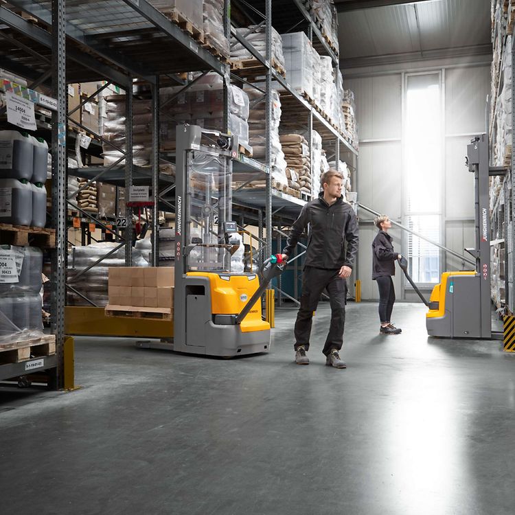 What is an electric stacker, and how can it benefit your warehouse ...
