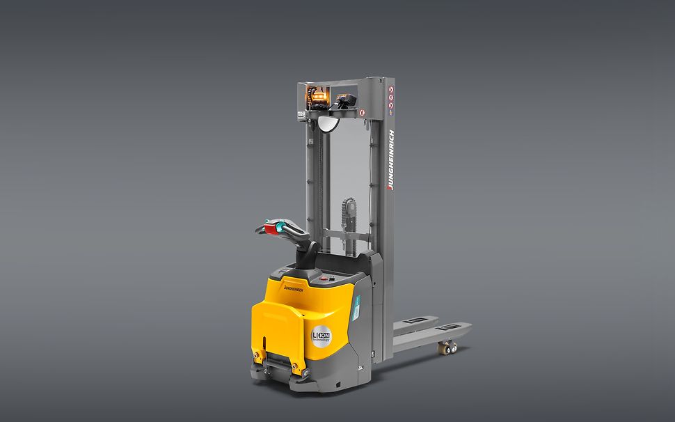 ERC 110i/ 112i electric pedestrian stacker | Jungheinrich