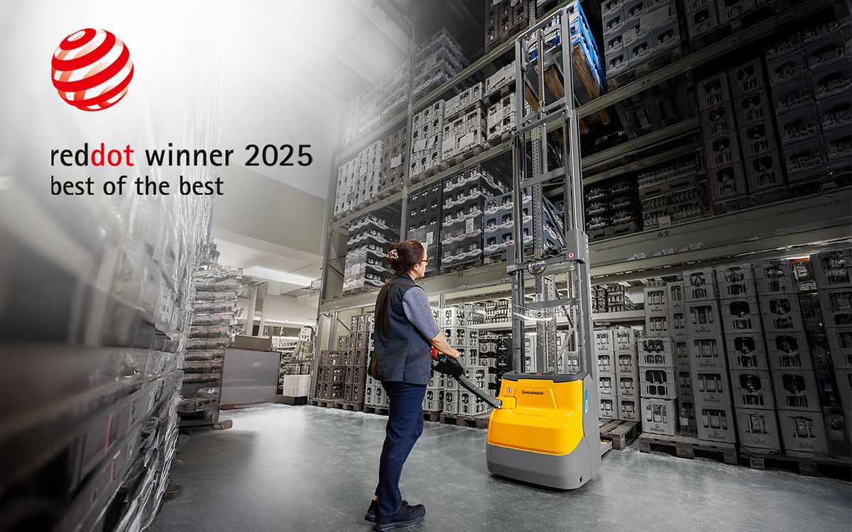 Jungheinrichs EJC 112i erhält beim Red Dot Design Award 2025 höchste ...