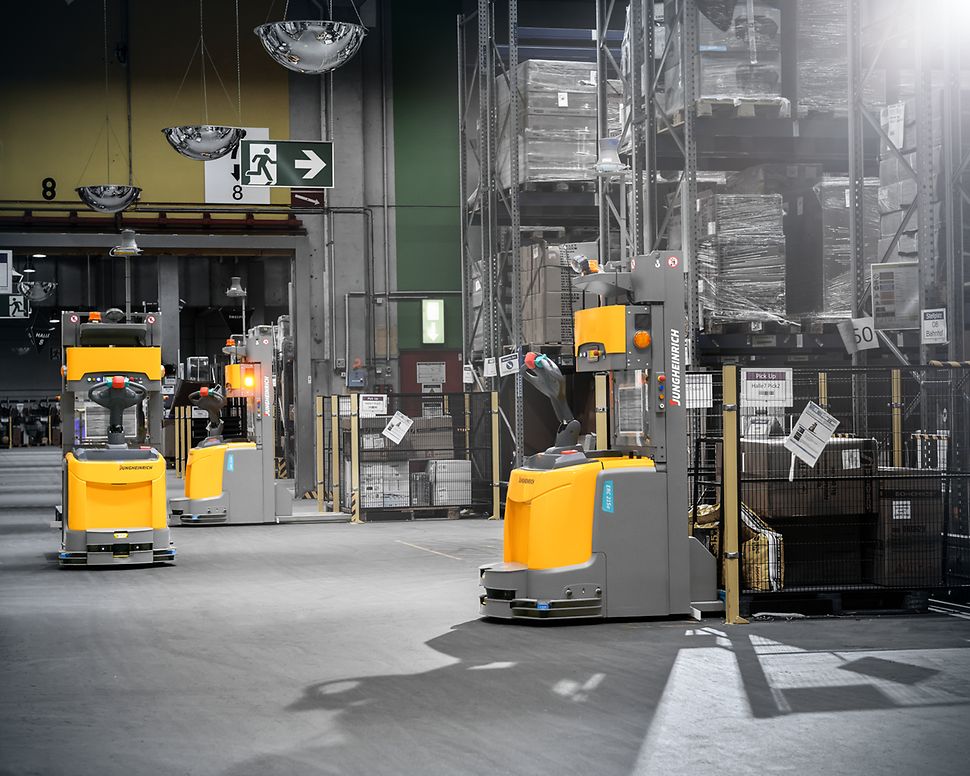 Automated Guided Vehicle (AGV): Definition og introduktion |Jungheinrich