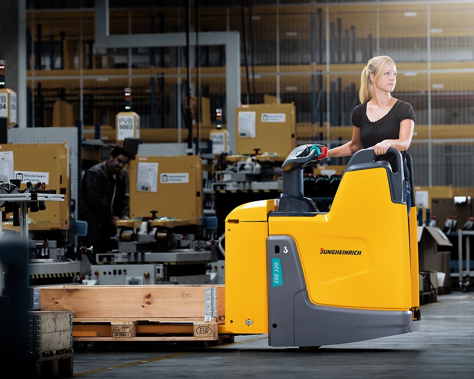 Låglyftare/Ledtruckar för medellånga transporter - Jungheinrich
