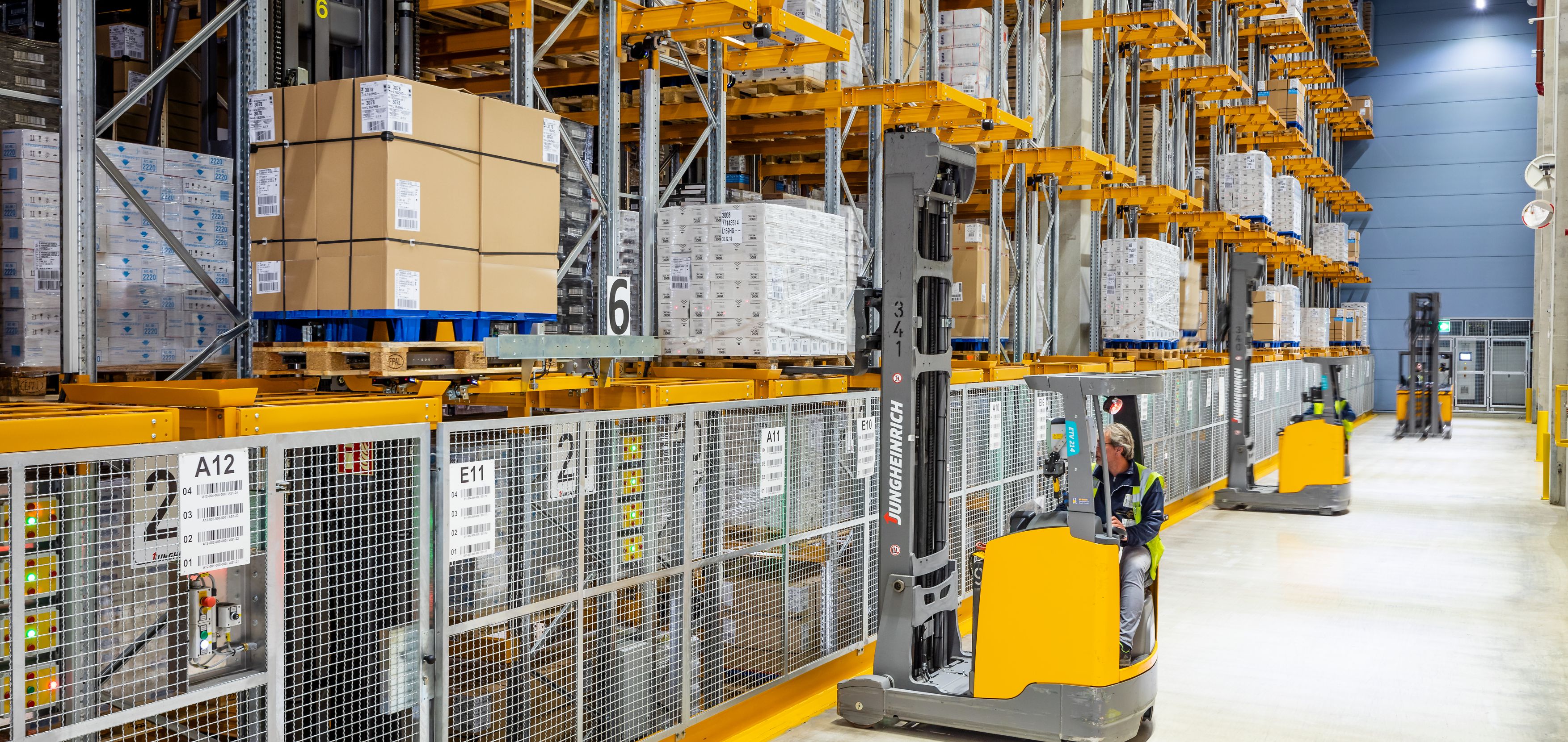 Automated warehouse with new contour control