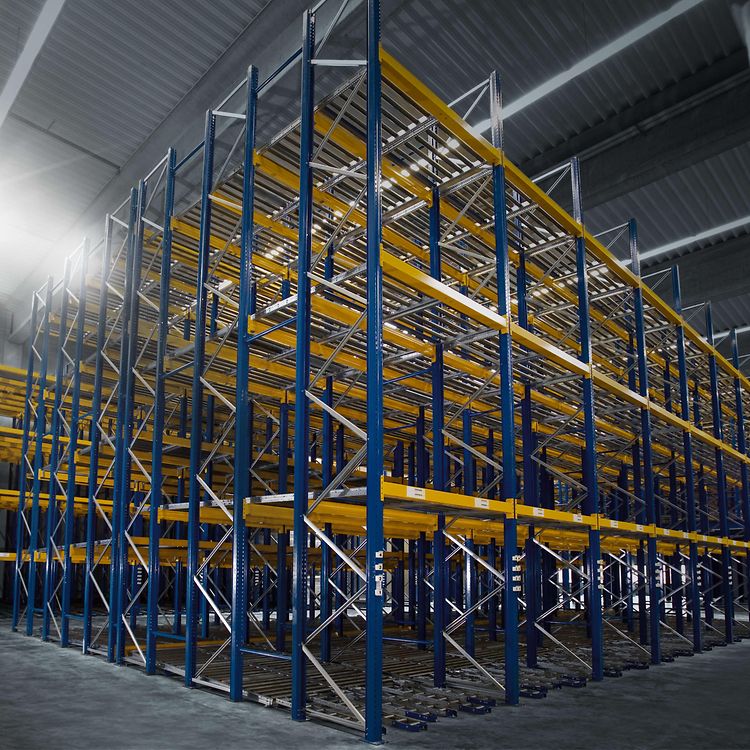 Dynamic pallet storage
