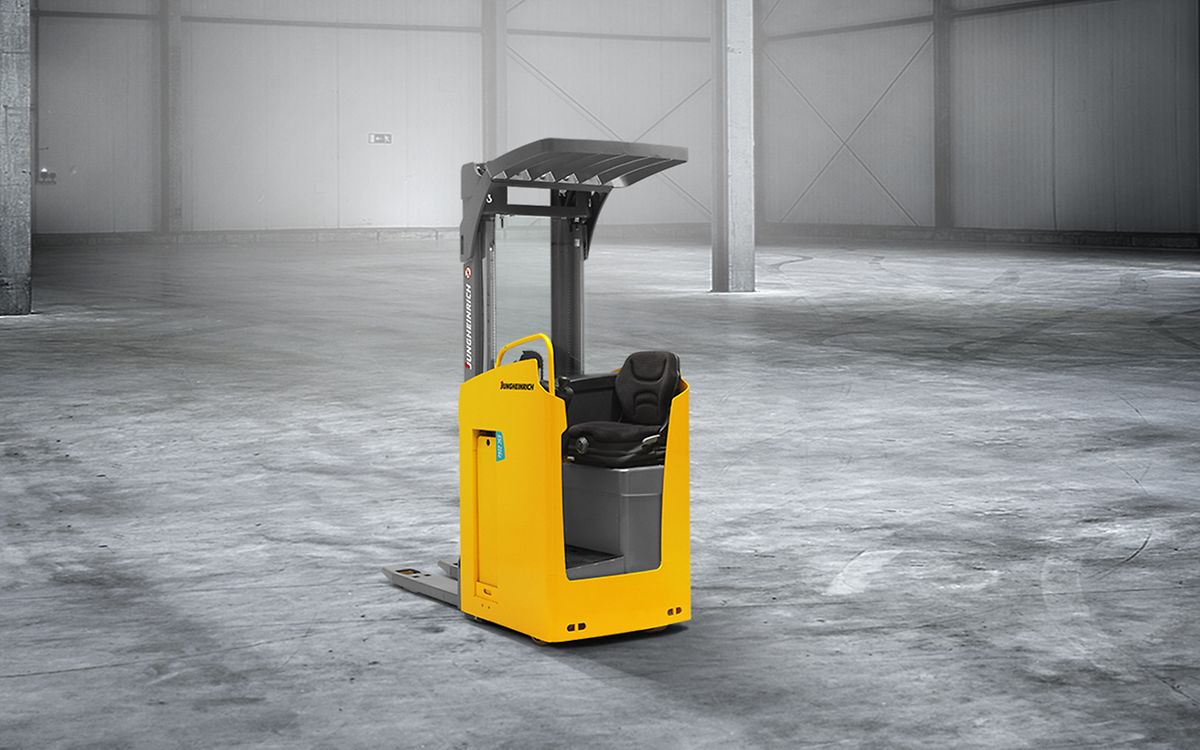 ESC / ESD electric sideways seated stacker