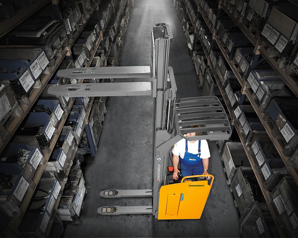 ESC / ESD electric sideways seated stacker