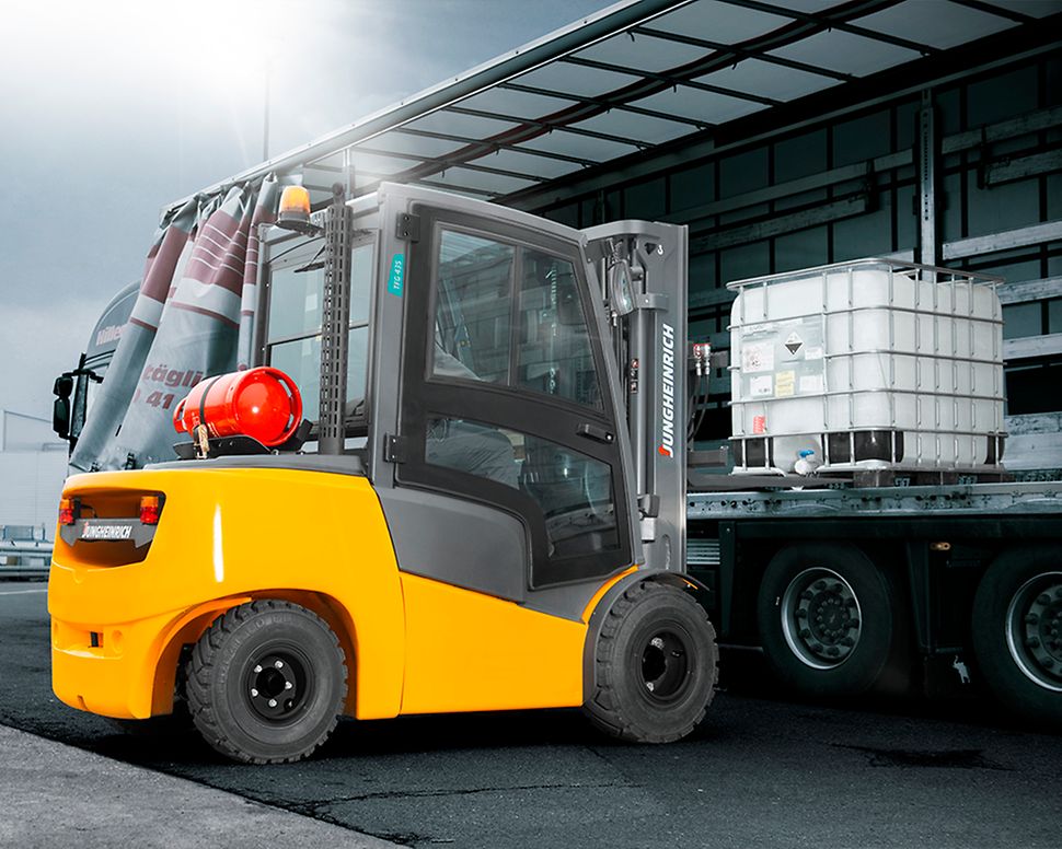 Forklifts for Loading and Unloading from Jungheinrich