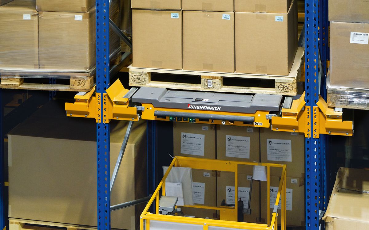 Effective technology for the First In First Out storage of foodstuffs