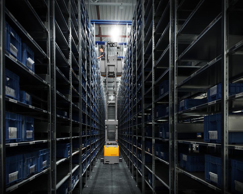 Medium High Level Order Pickers | Jungheinrich