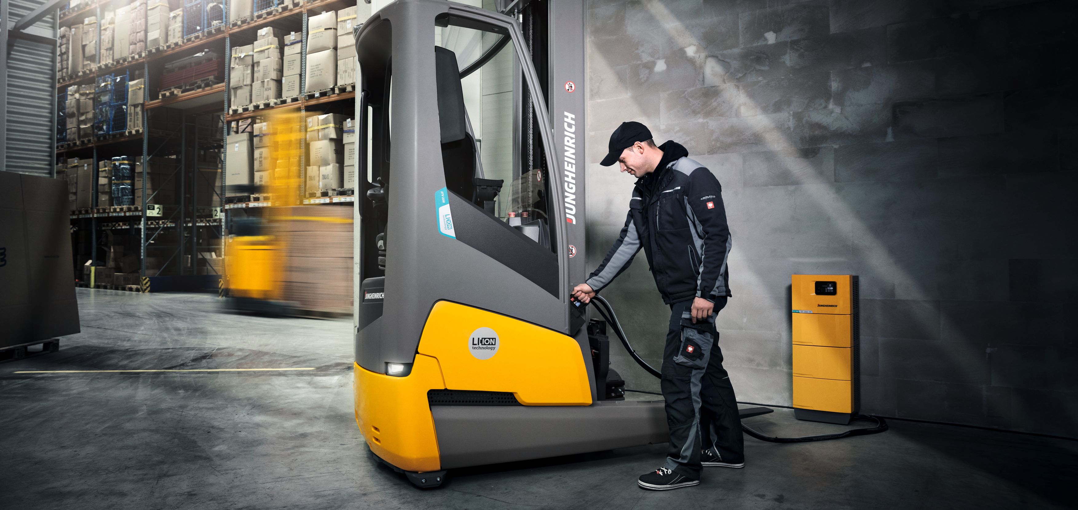 La charge confort et le chariot Lithium-ion | Jungheinrich