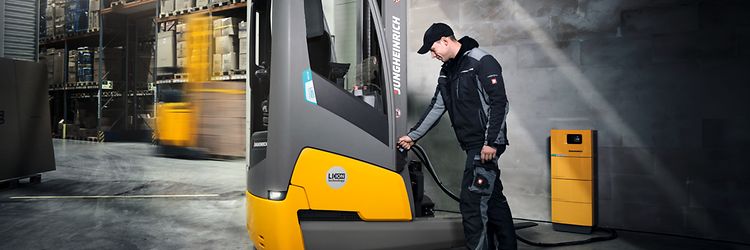 Muletti e carrelli a batteria