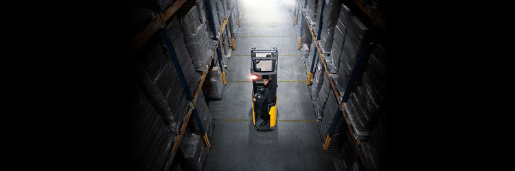 ERC 214zi/216zi Electric Pedestrian Stacker | Jungheinrich South Africa