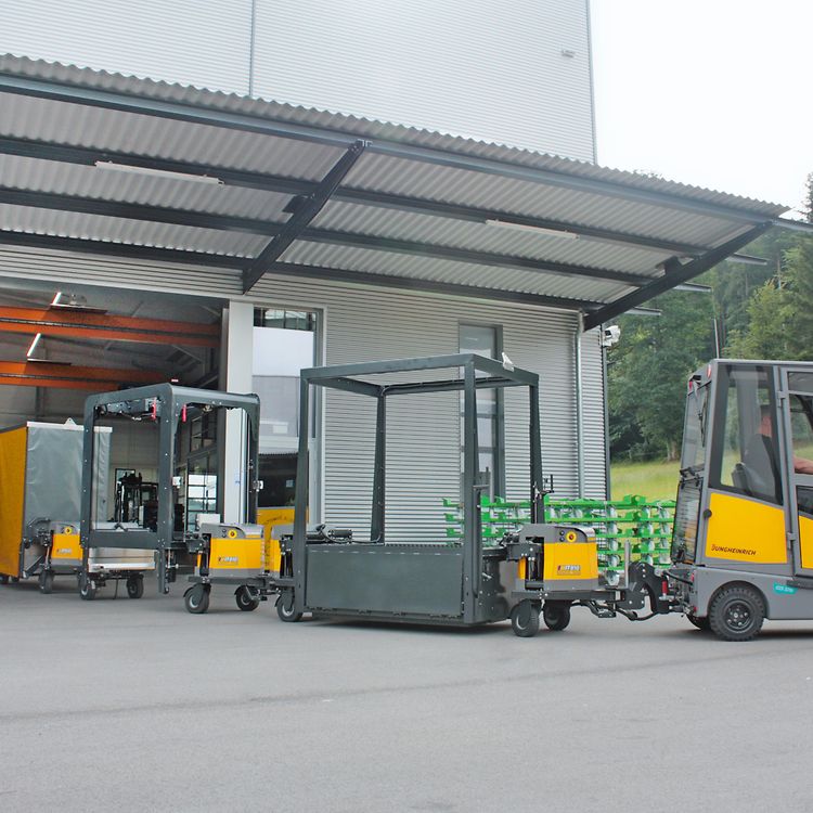 First-class solutions for tugger trains